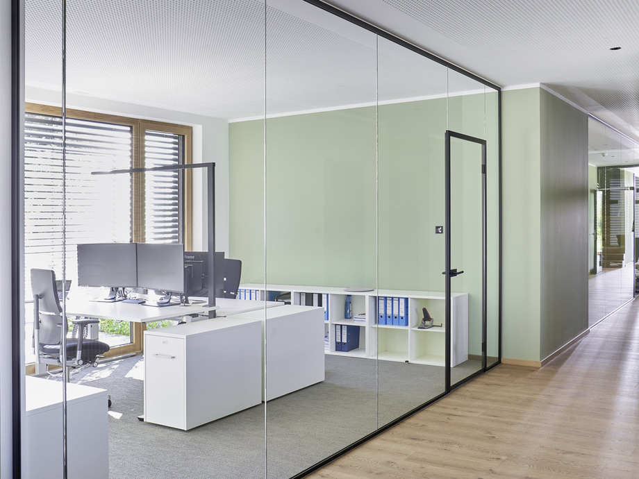 Längle Glas: Maßgeschneidertes AL-Office Trennwand-System - Gläserne ...