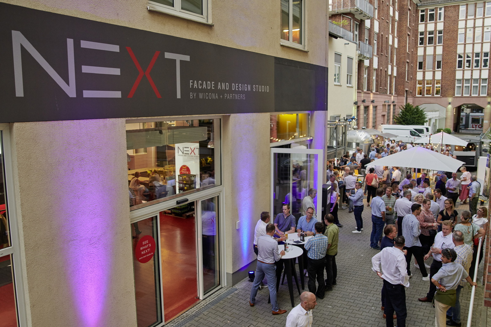 Next Studio by Wicona + Partners - Fassadenszene feierte das 5-jährige ...