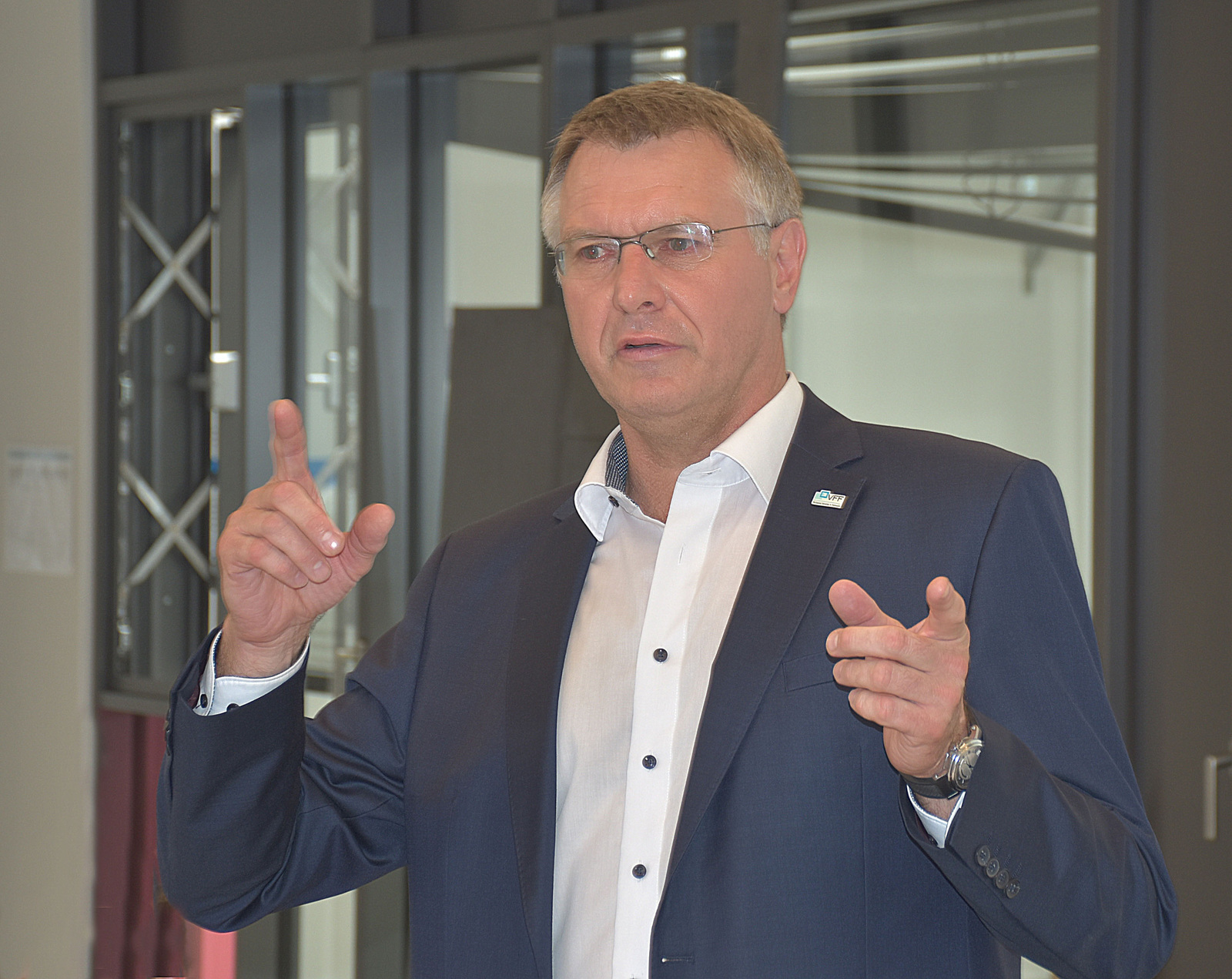 GLASWELT vor Ort - Meesenburg erhält Passivhaus-Zertifikat für ...