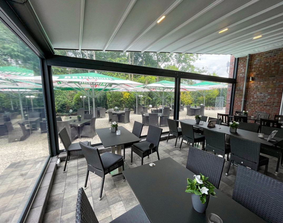 Corradi sorgt mit Brio-Screen für klare Sicht - Mittendrin – und ...