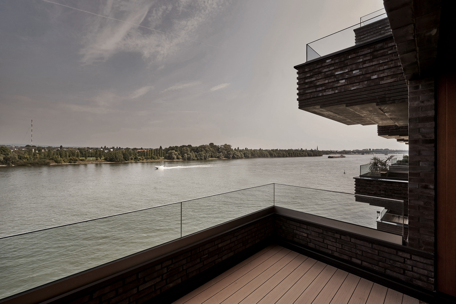 Glassline - Glassline erweitert die Erfolgsserie Balardo