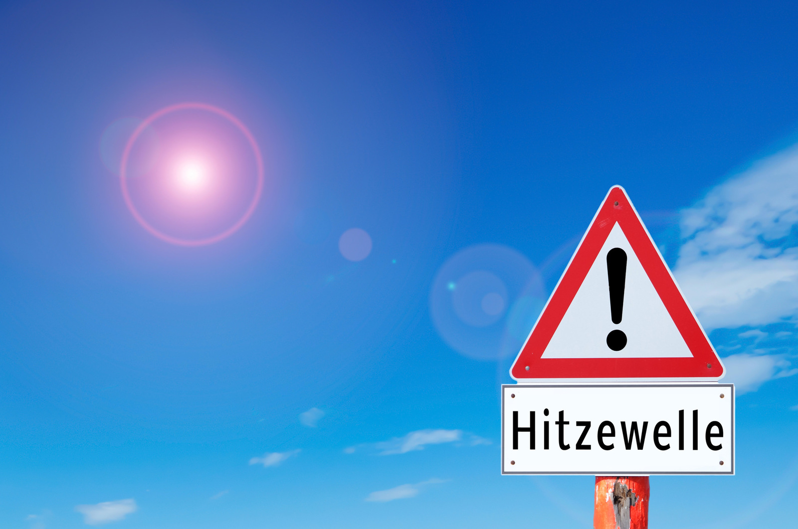 Hitze draußen halten: 10 Tipps für kühlere Räume