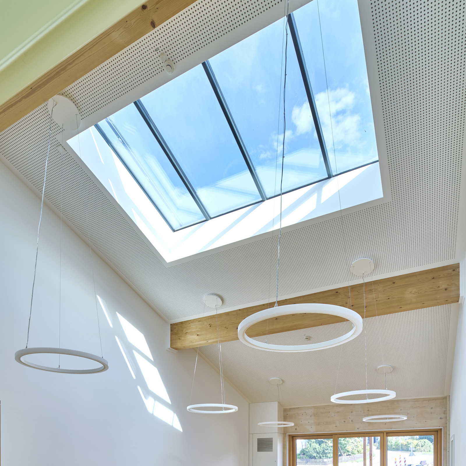 Glasolux Lichtbänder für fröhliche Kinder