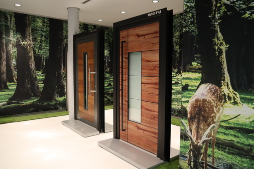 Weru: Markenauftritt überarbeitet, neue Designs für Haustüren