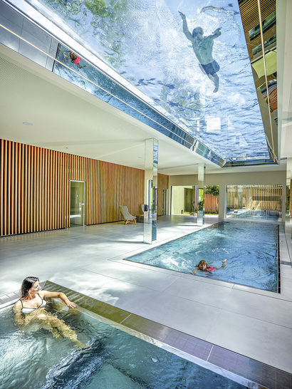 Sedak: spannende Kombination aus ISO-Einheit, Überformat und ...